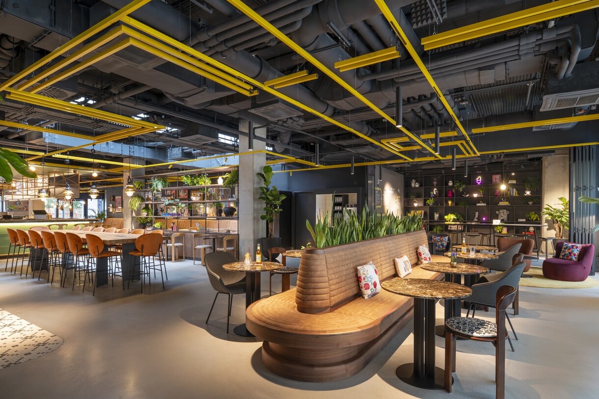 Does Marriott Match Status? What You Need To Know About Marriott Bonvoy ...